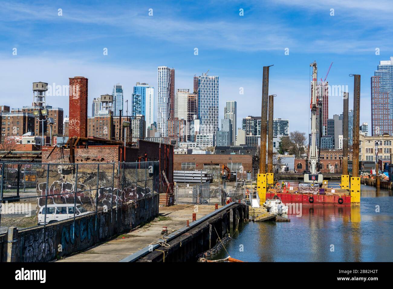 Downtown brooklyn hi-res stock photography and images - Alamy