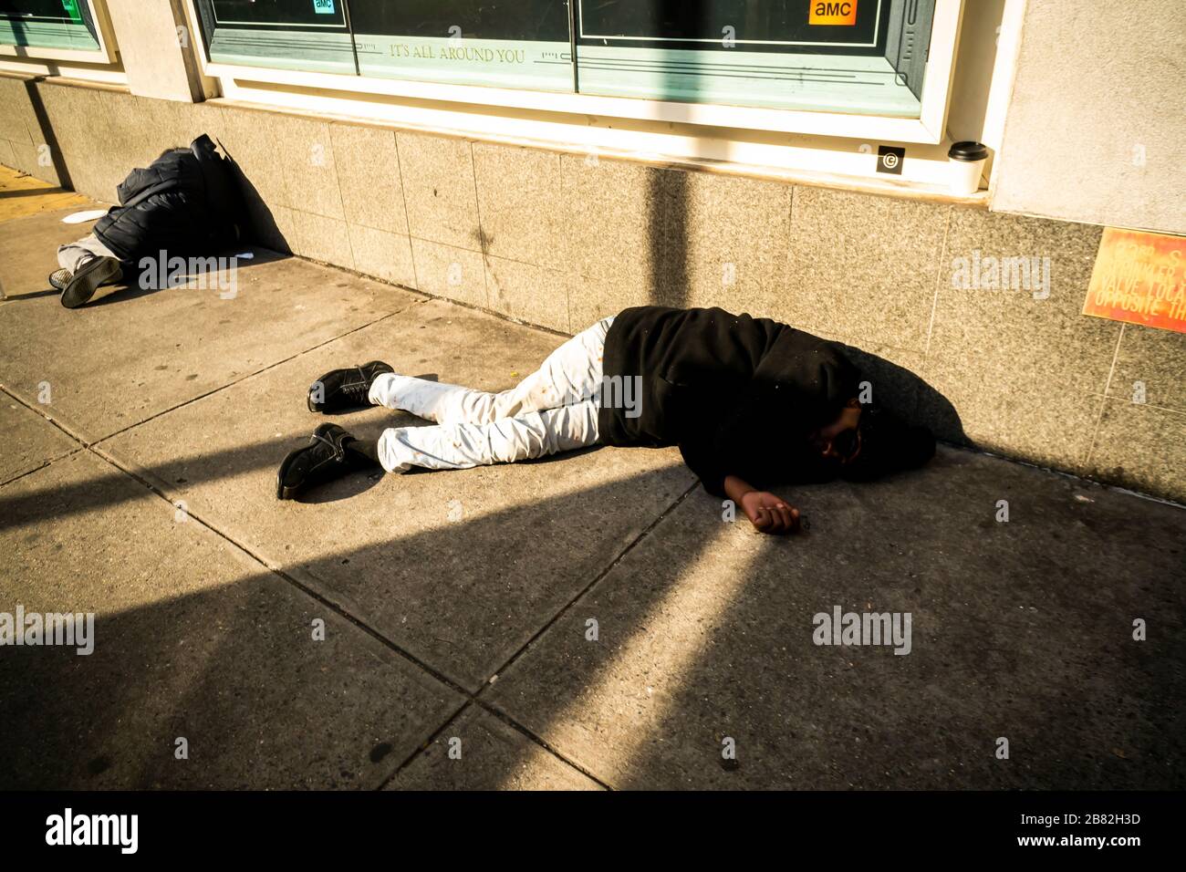 Sidewalk encampment hi-res stock photography and images - Alamy