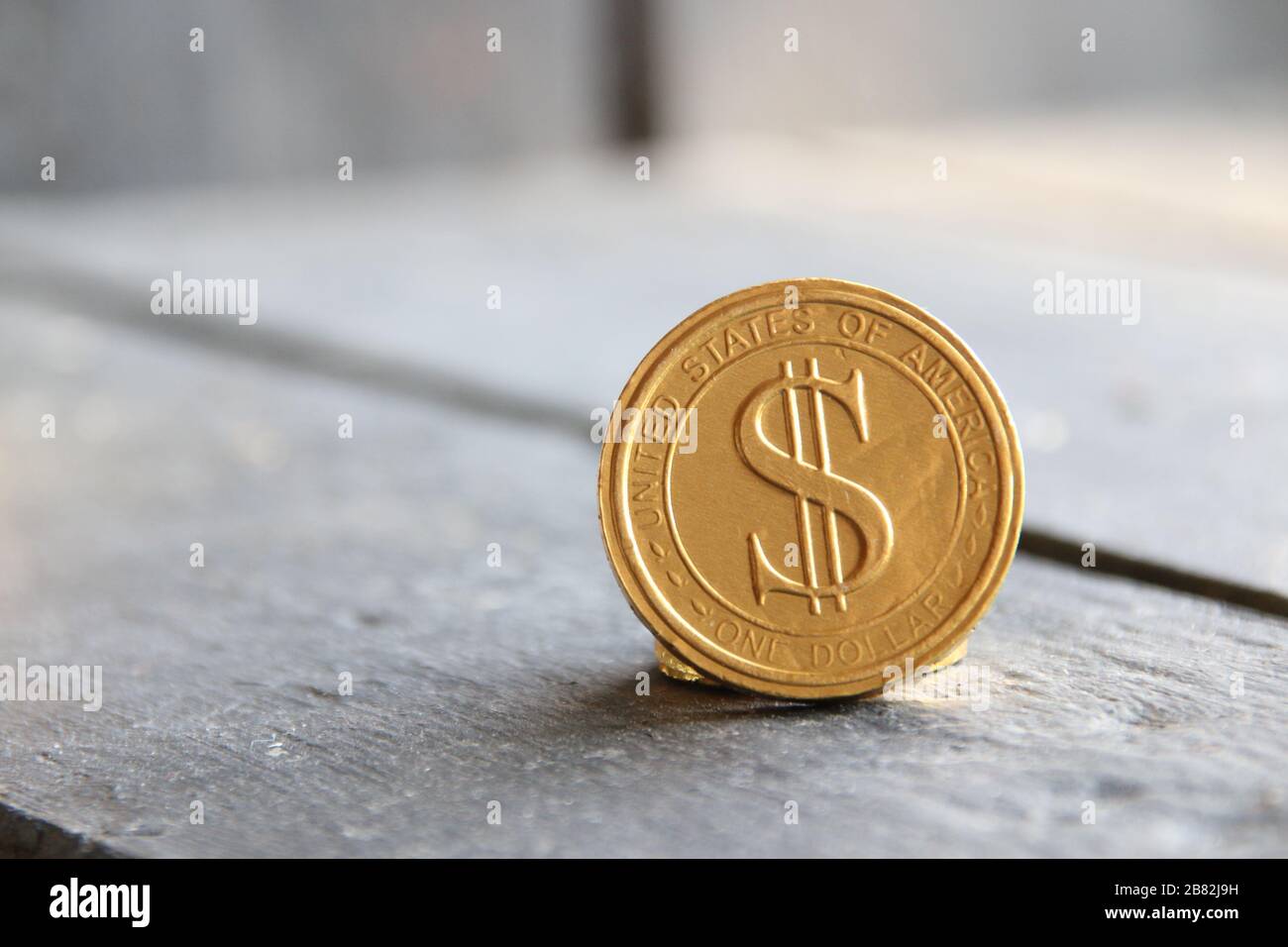 Gold dollar coin on hi-res stock photography and images - Alamy