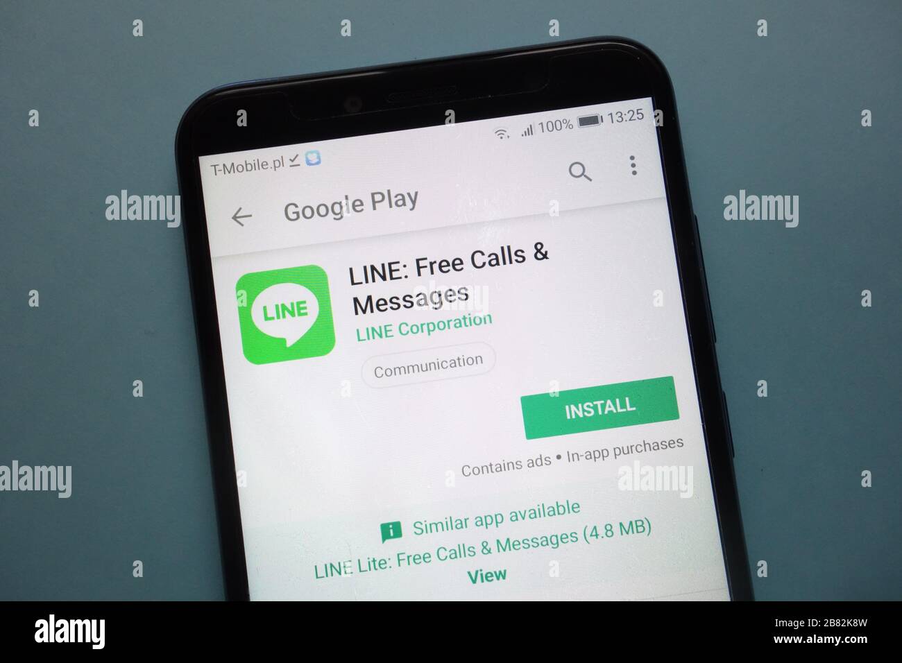 Google play app hi-res stock photography and images - Alamy