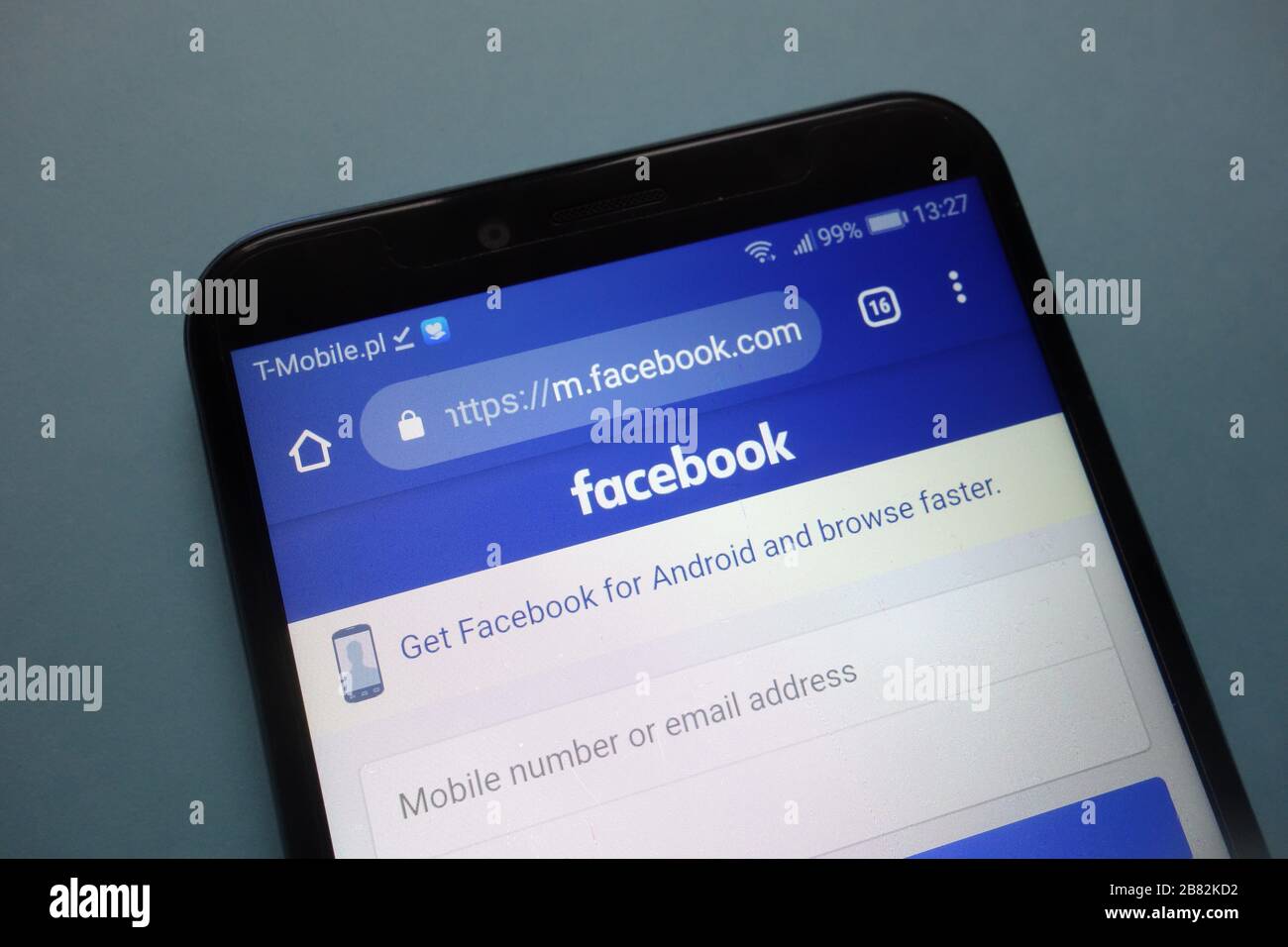 Facebook logo like hi-res stock photography and images - Alamy