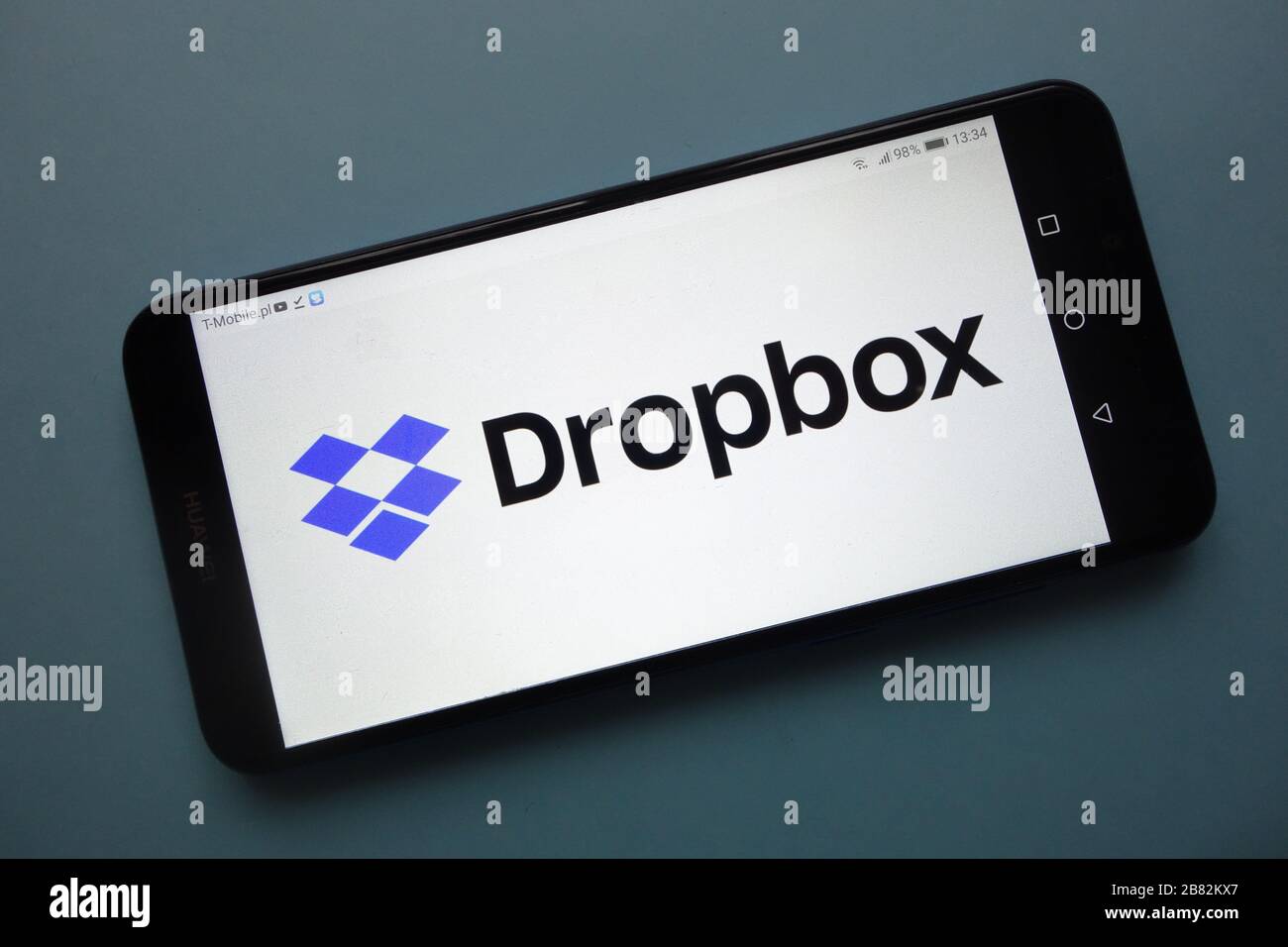 Dropbox logo hi-res stock photography and images - Alamy