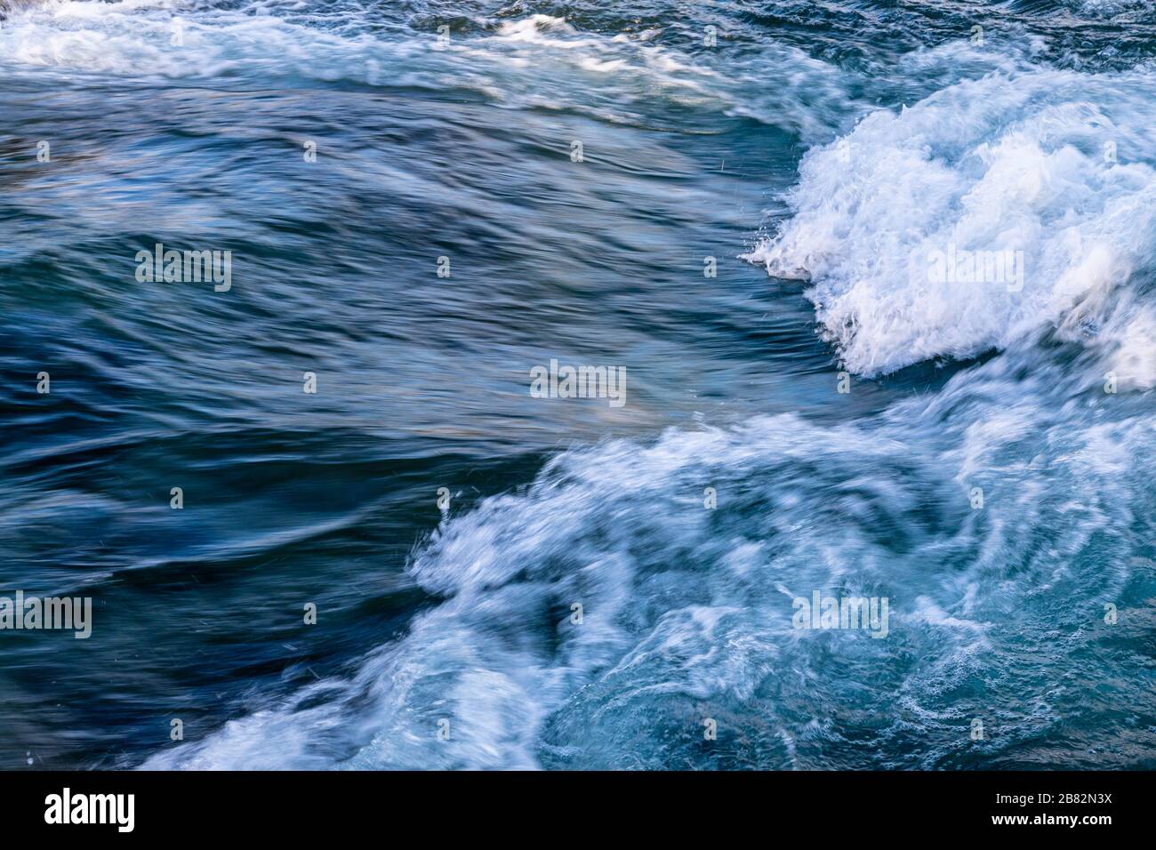 Flowing water motion hi-res stock photography and images - Alamy