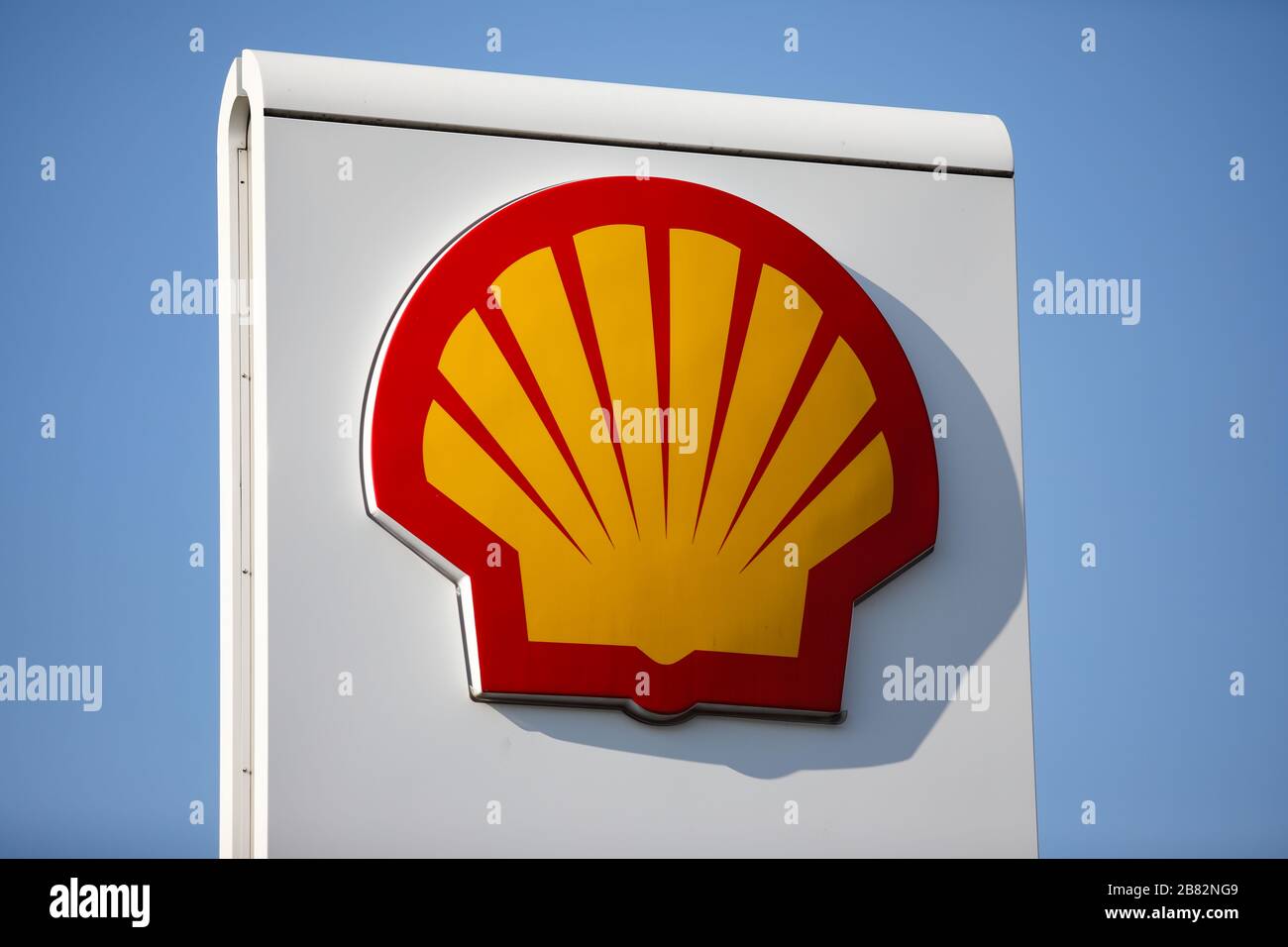 Czestochowa, Poland, Silesia -17 March 2020: logo SHELL, SHELL gas ...