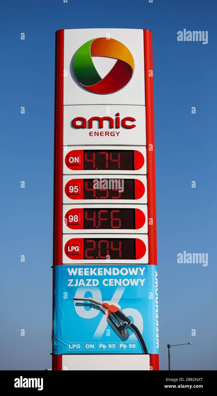 Oil Shop Gas Station High Resolution Stock Photography and Images - Alamy