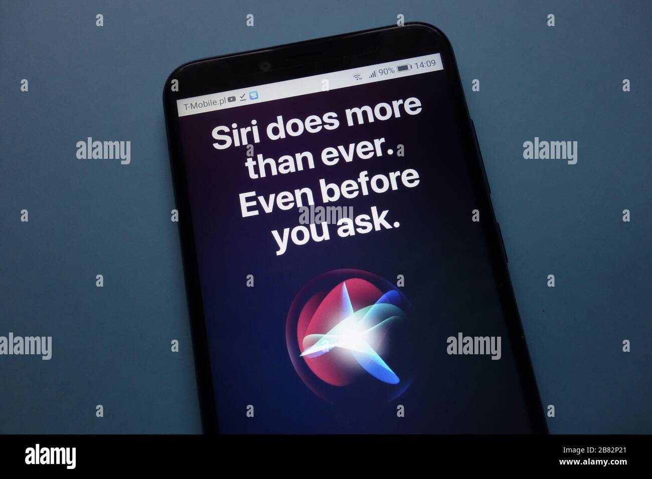 Siri logo hi-res stock photography and images - Alamy