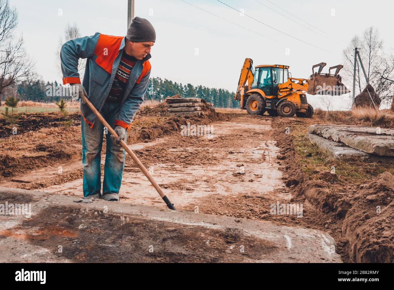 Working track hoe machine hi-res stock photography and images - Alamy