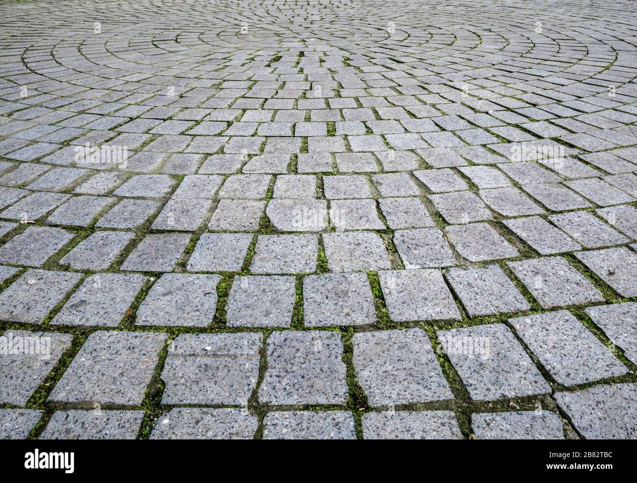 Old cobblestone in circle hi-res stock photography and images - Alamy