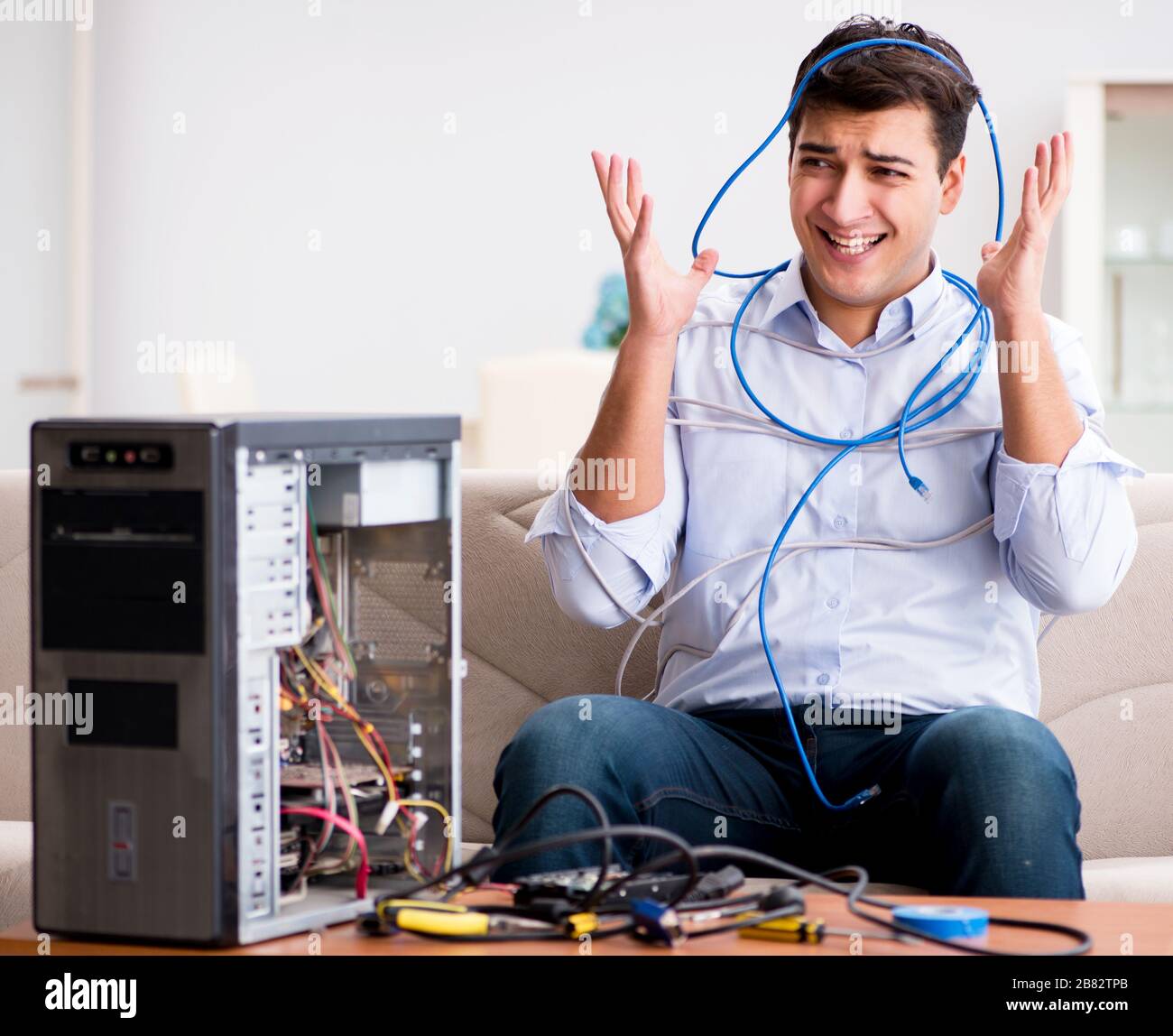 The frustrated man with broken pc computer Stock Photo - Alamy
