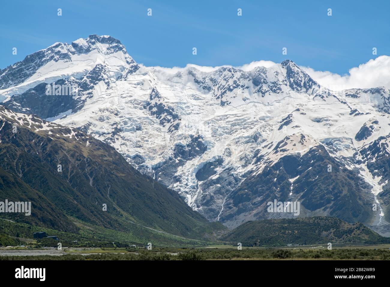 Aoraki mount cook and climbers hi-res stock photography and images - Alamy