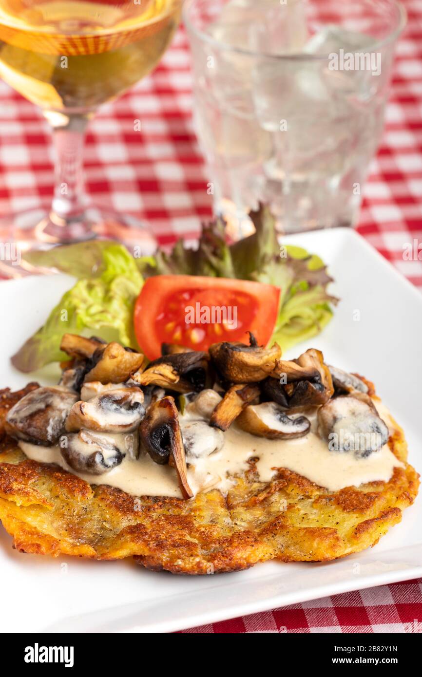 Roesti hi-res stock photography and images - Alamy