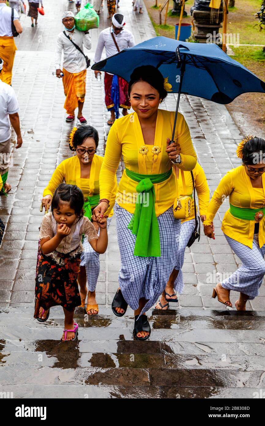 Balinese child in traditional costume hi-res stock photography and ...
