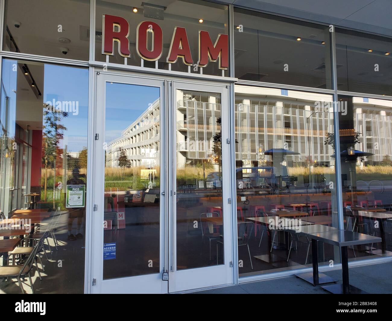 Photograph of roam artisan burgers hi-res stock photography and images ...