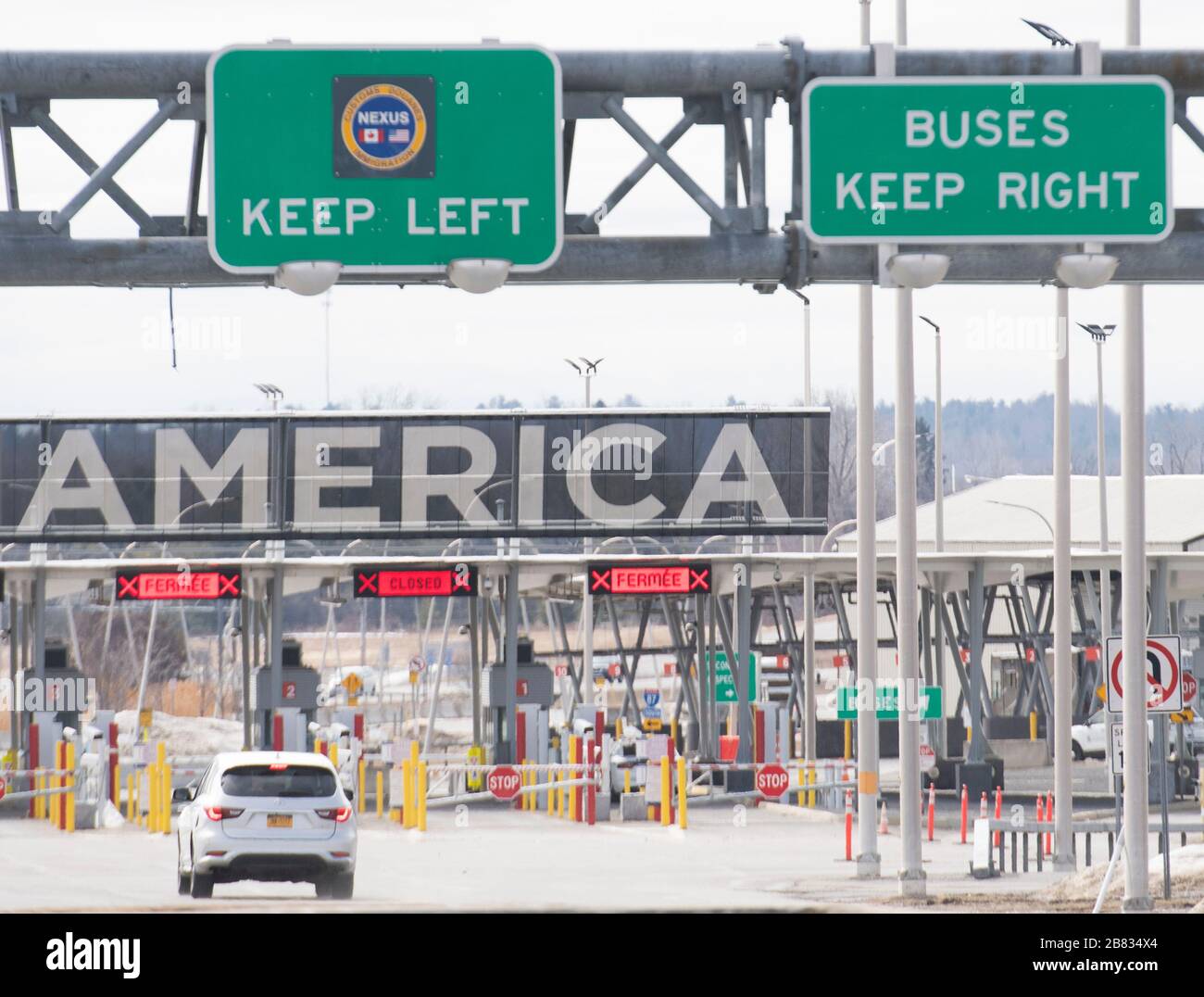 Saint bernard de lacolle hi-res stock photography and images - Alamy