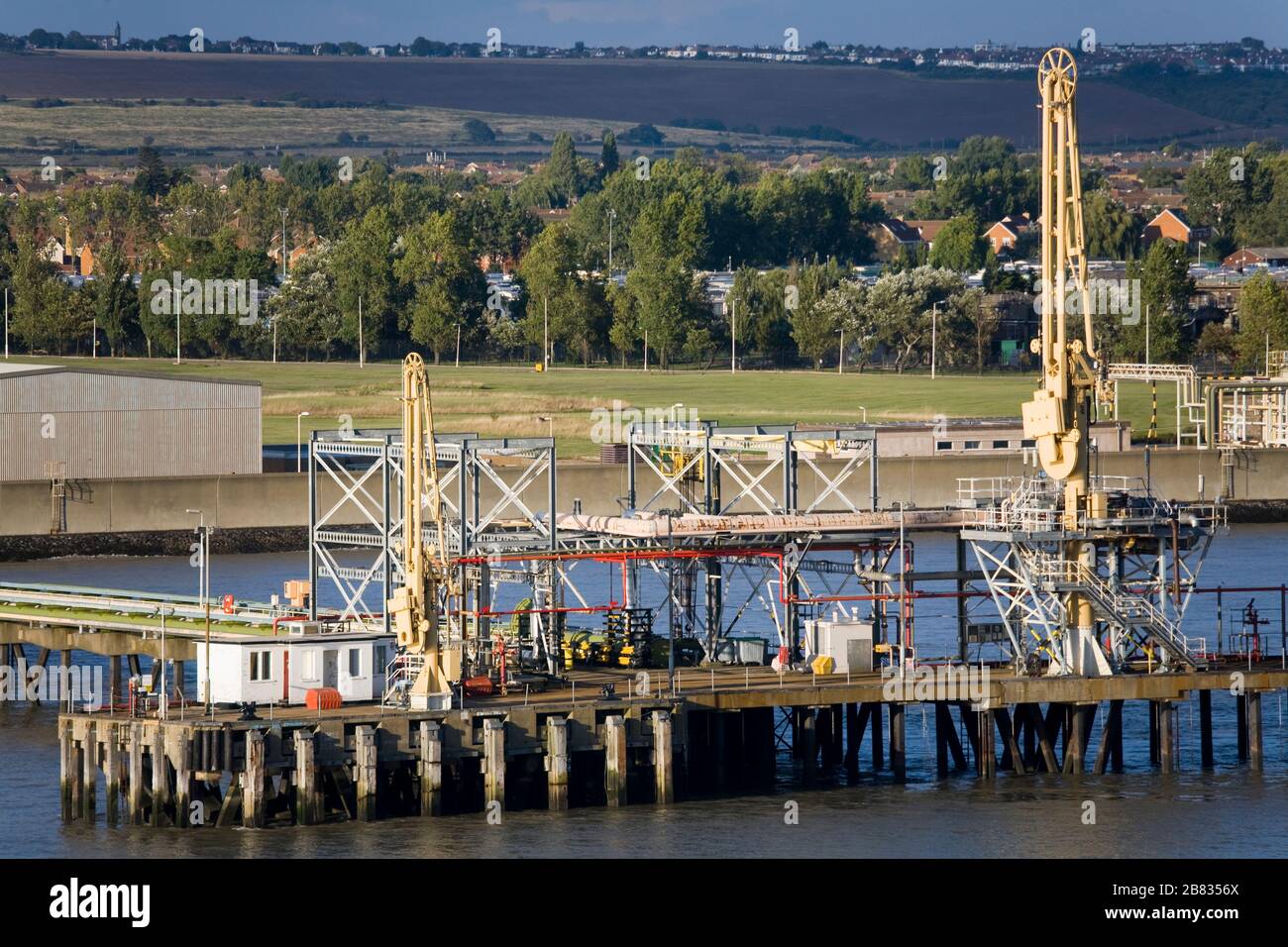 Canvey gas terminal hi-res stock photography and images - Alamy