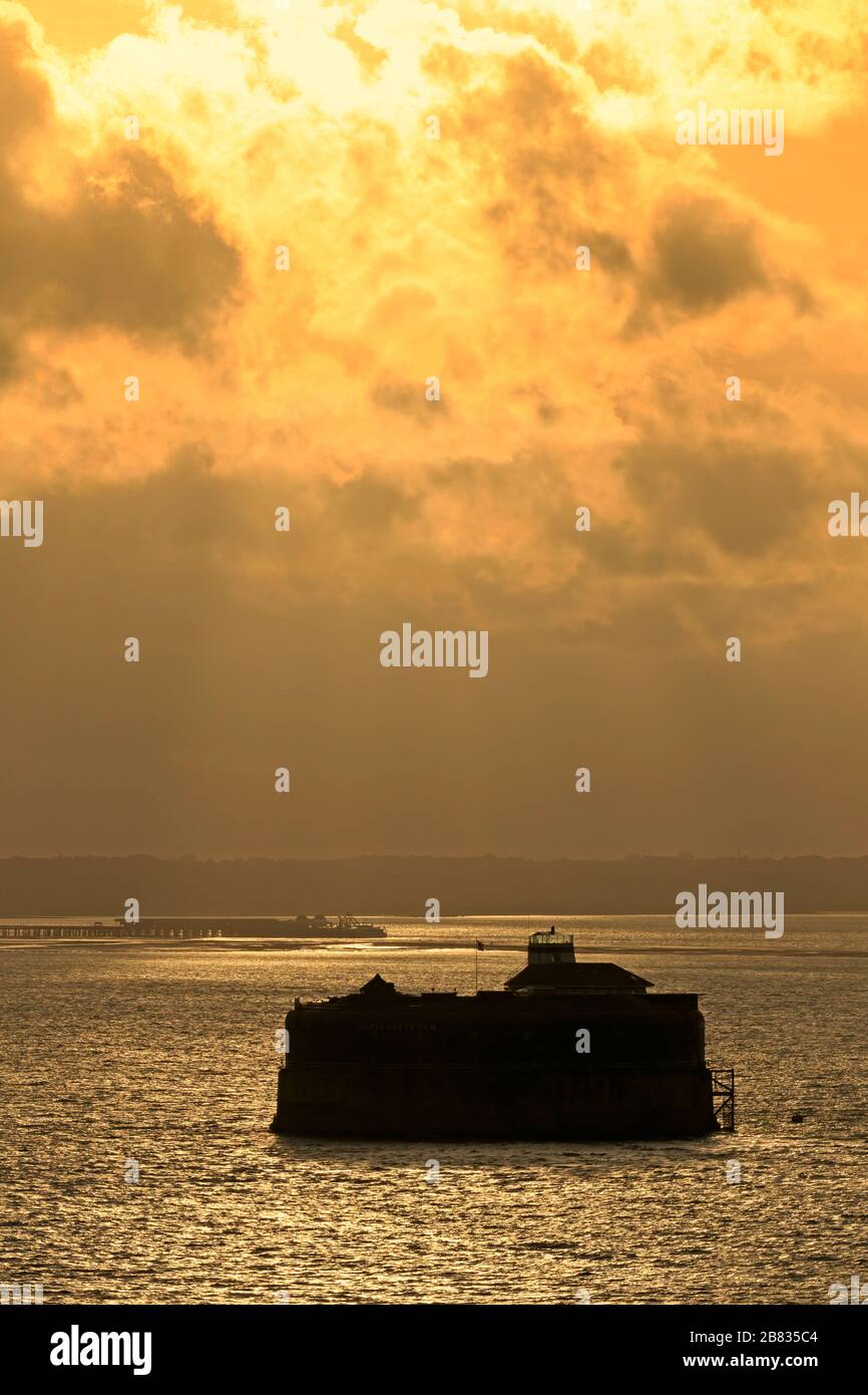 Solent forts no mans hi-res stock photography and images - Alamy
