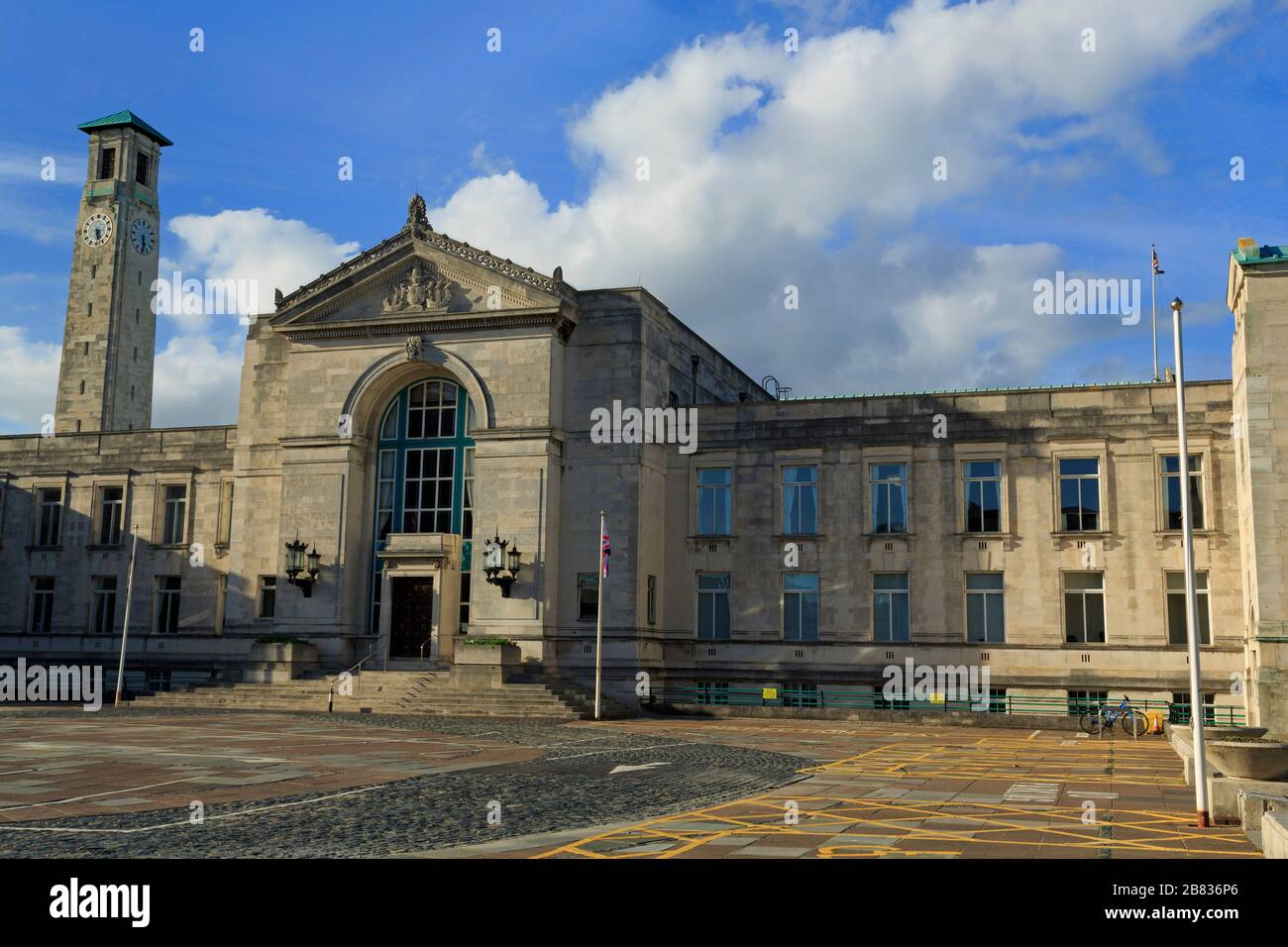 Southampton civic centre hi-res stock photography and images - Alamy