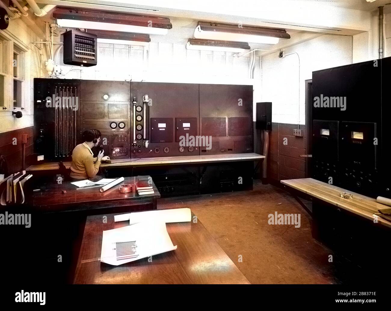 Nasa control room old hi-res stock photography and images - Alamy