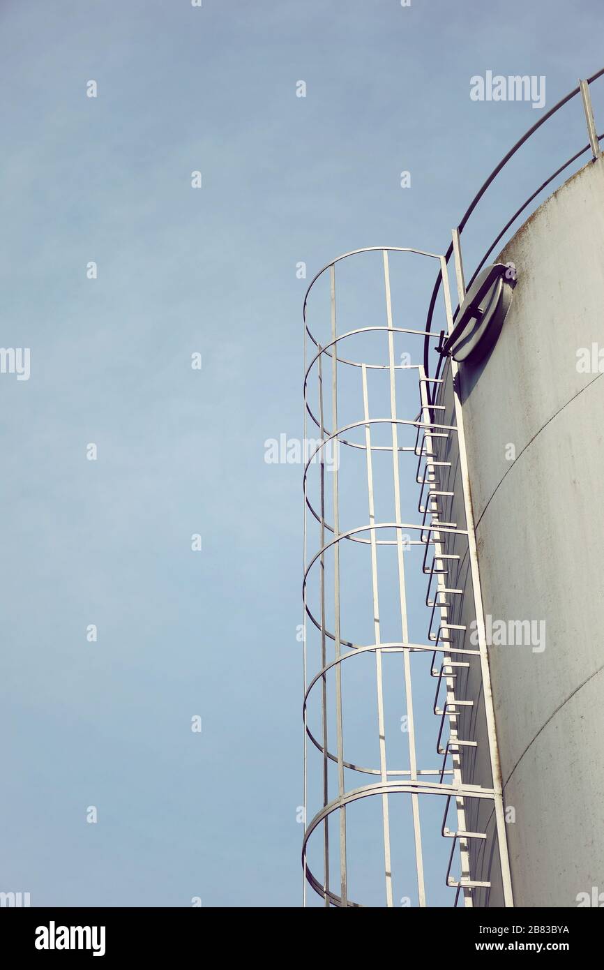 Silo warehouse on a farm Stock Photo - Alamy