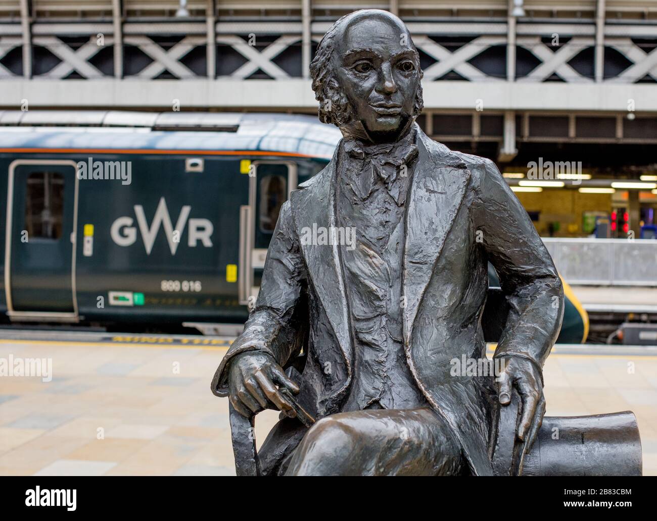 Statue of Isambard Kingdom Brunel by John Doubleday on Paddington ...