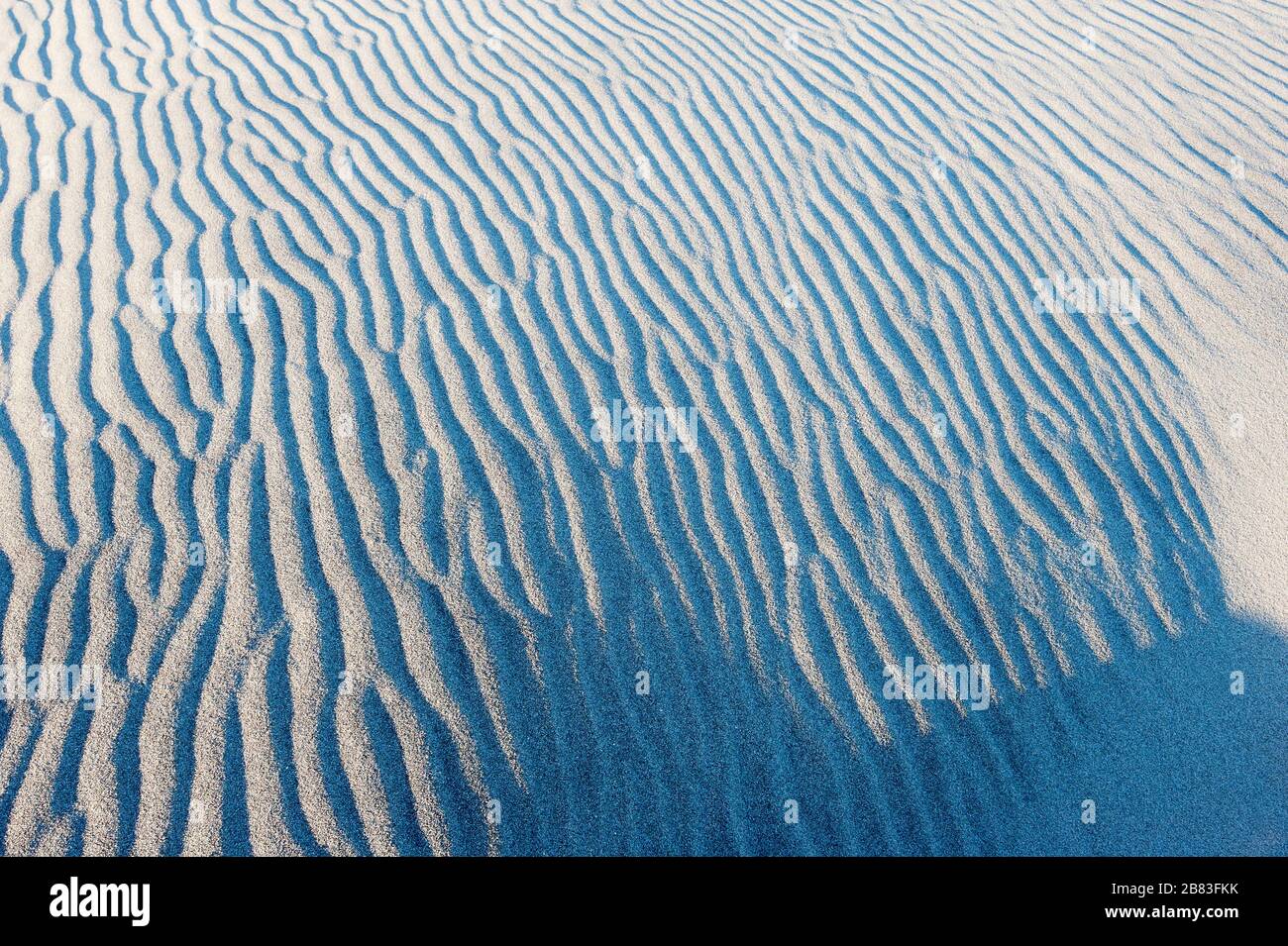 Nature natural sand pattern patterns hi-res stock photography and ...