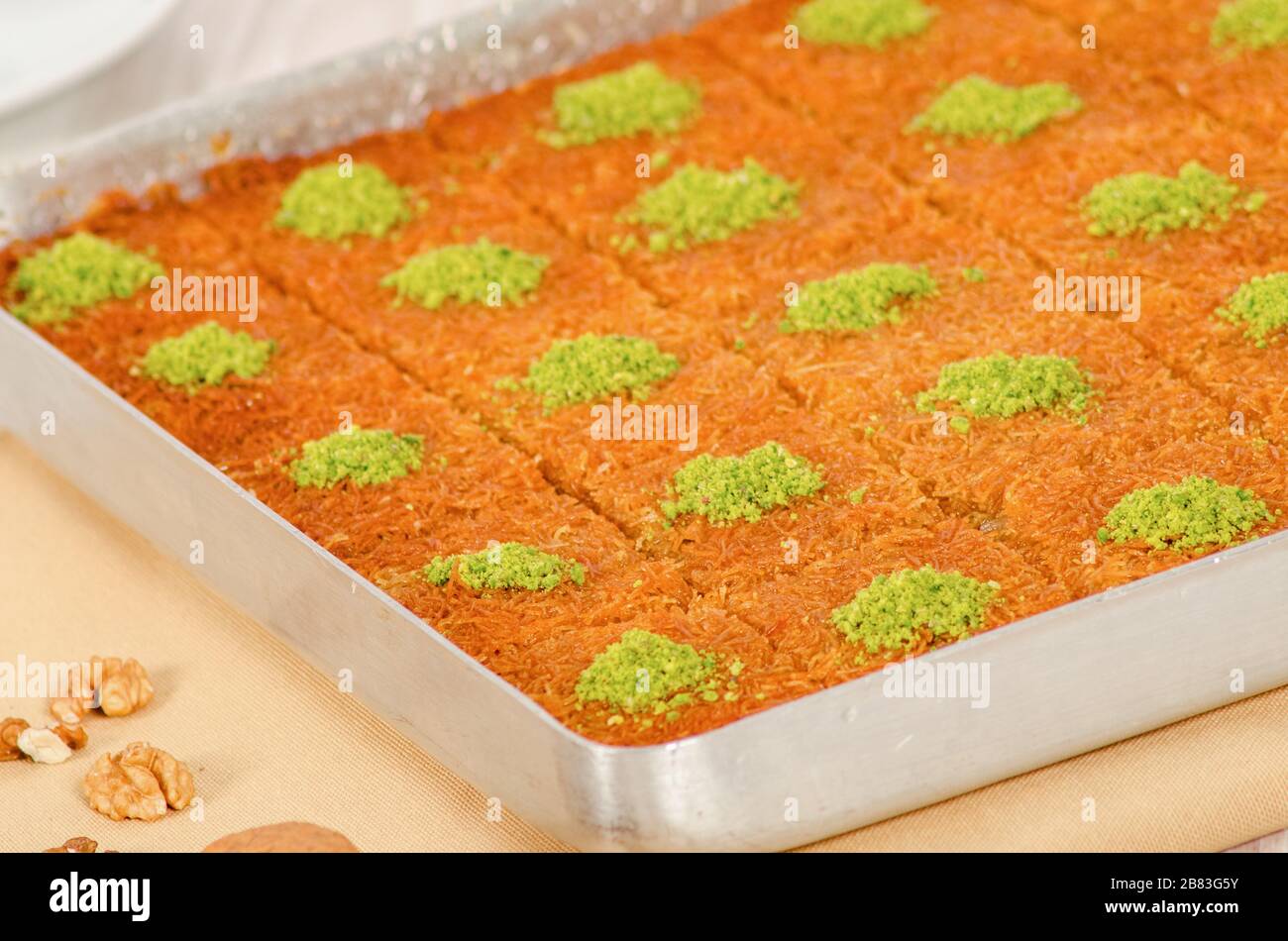 Walnut kadayif hi-res stock photography and images - Alamy