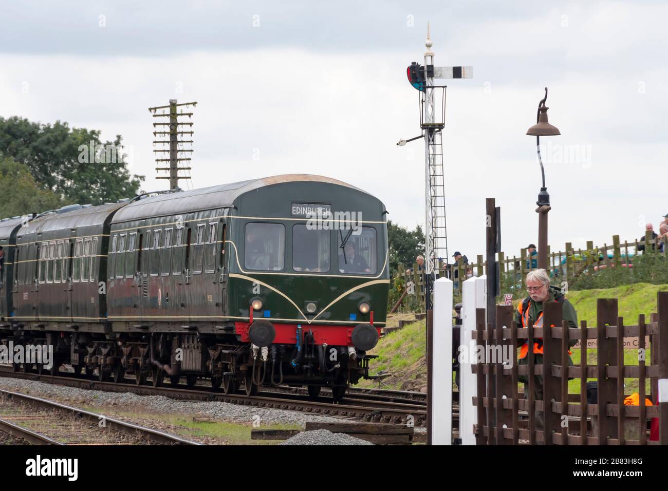Dmu carriage hi-res stock photography and images - Alamy