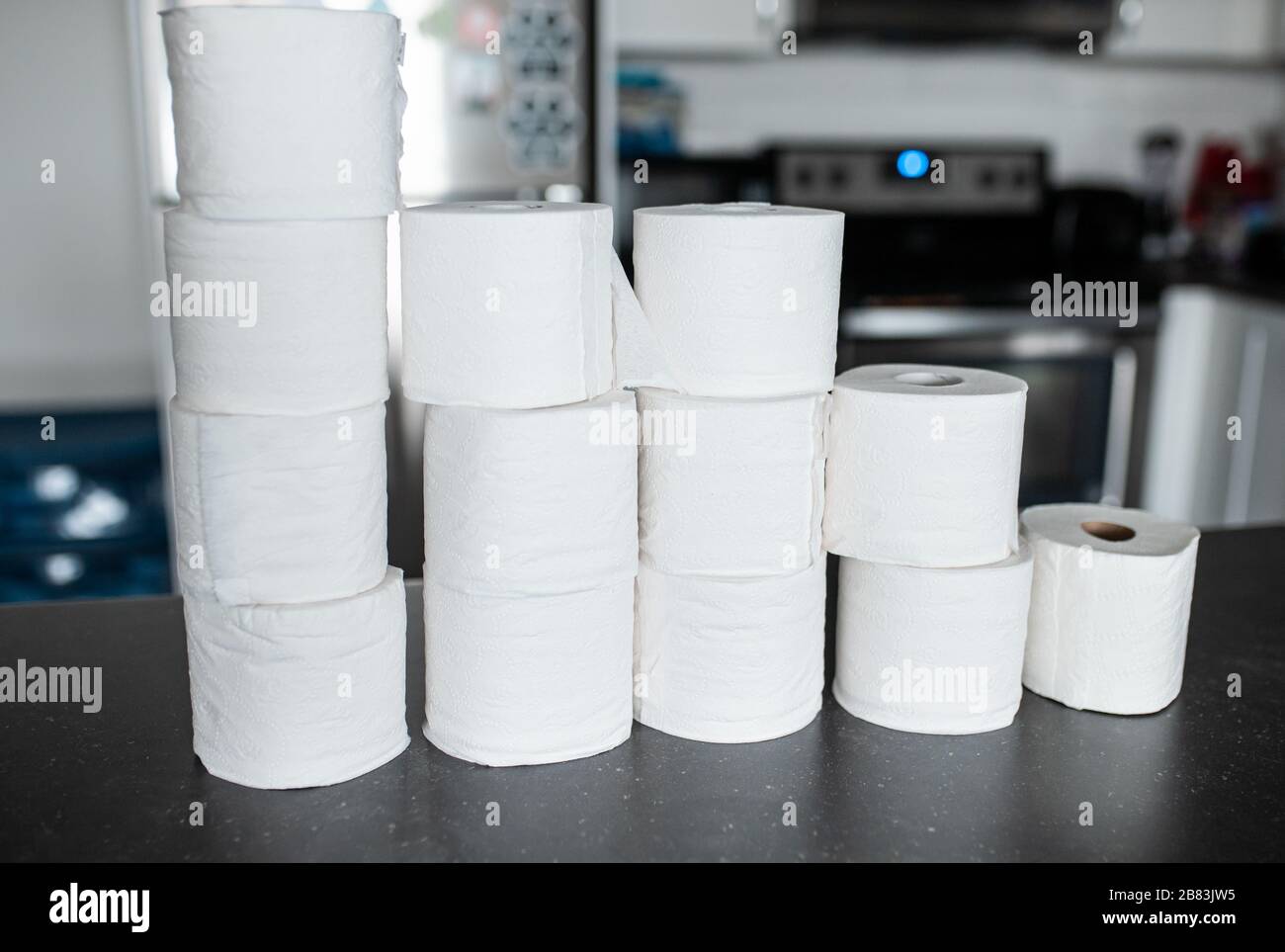 Tissue hoarding tissue paper hi-res stock photography and images - Alamy