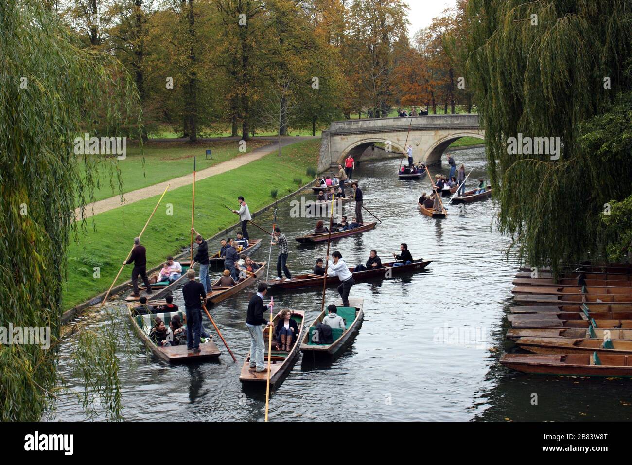 Punting experience hi-res stock photography and images - Alamy