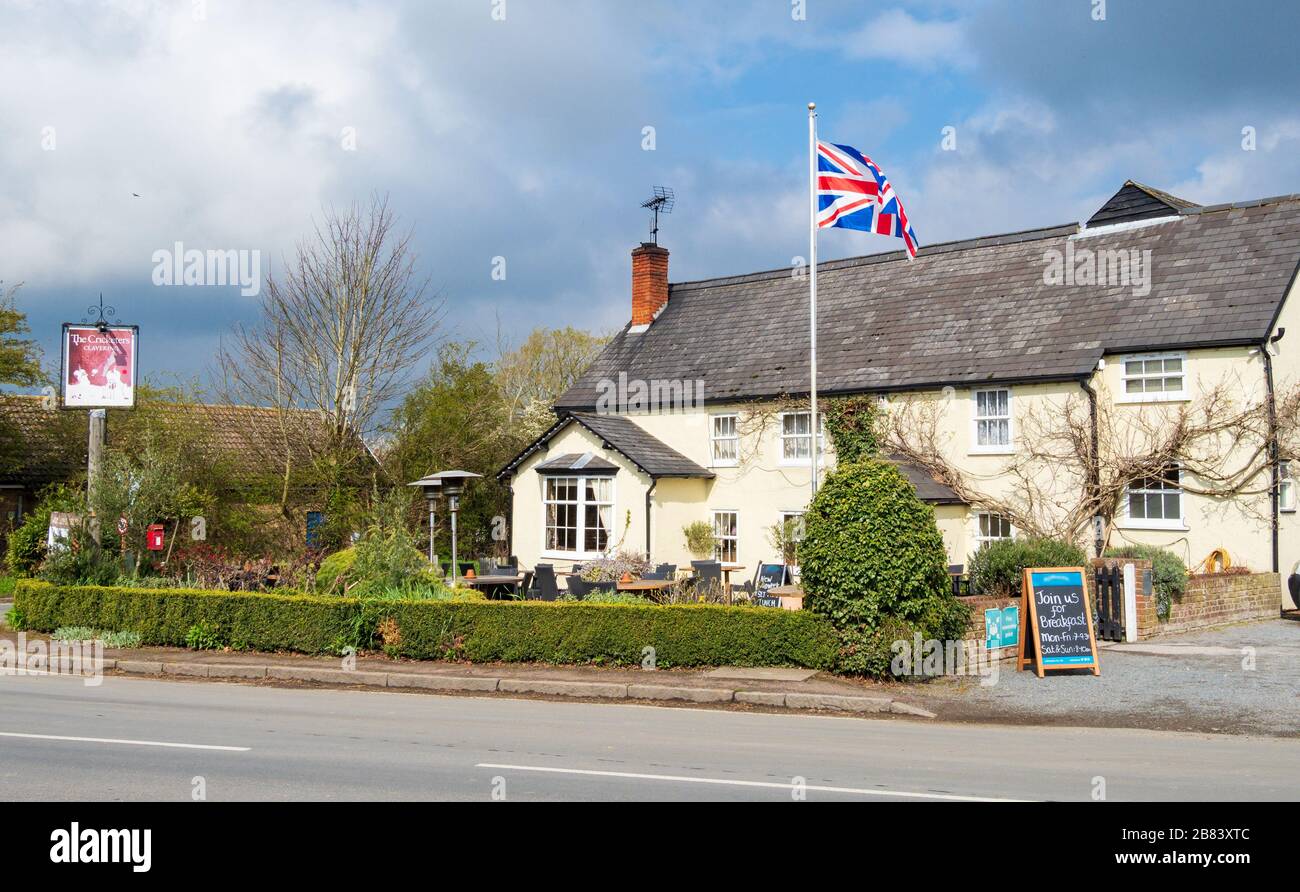 Cricketers pub clavering essex hi-res stock photography and images - Alamy