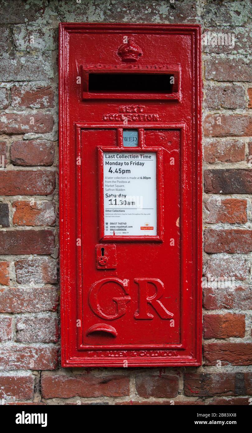 Wall mounted Red Post Box Stock Photo - Alamy