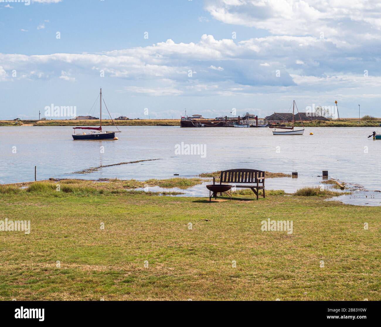Suffolk scenic hi-res stock photography and images - Alamy