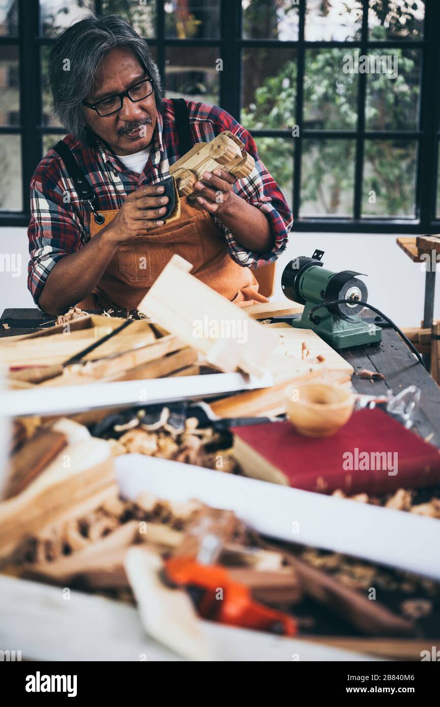 Master woodworker and carver hi-res stock photography and images - Alamy