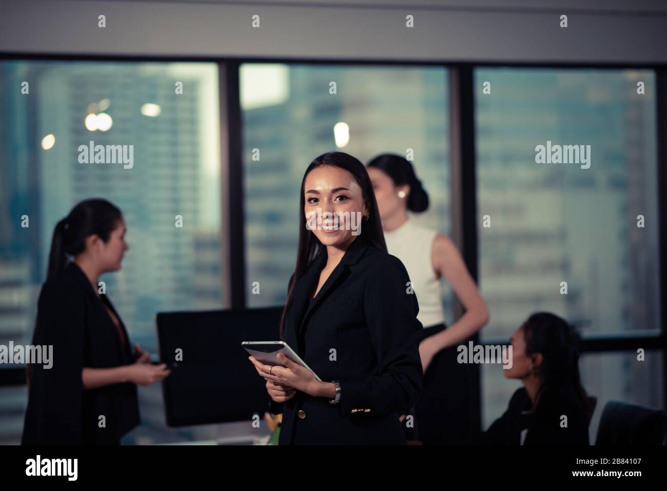 A business woman who looks confident and looks good. respectful For ...