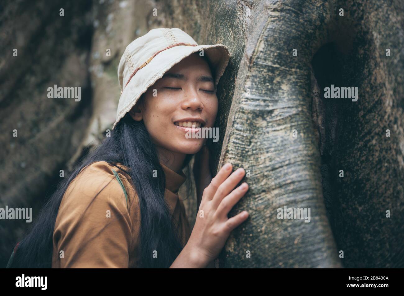nature connecting concept, Human Relaxation with tree Stock Photo - Alamy