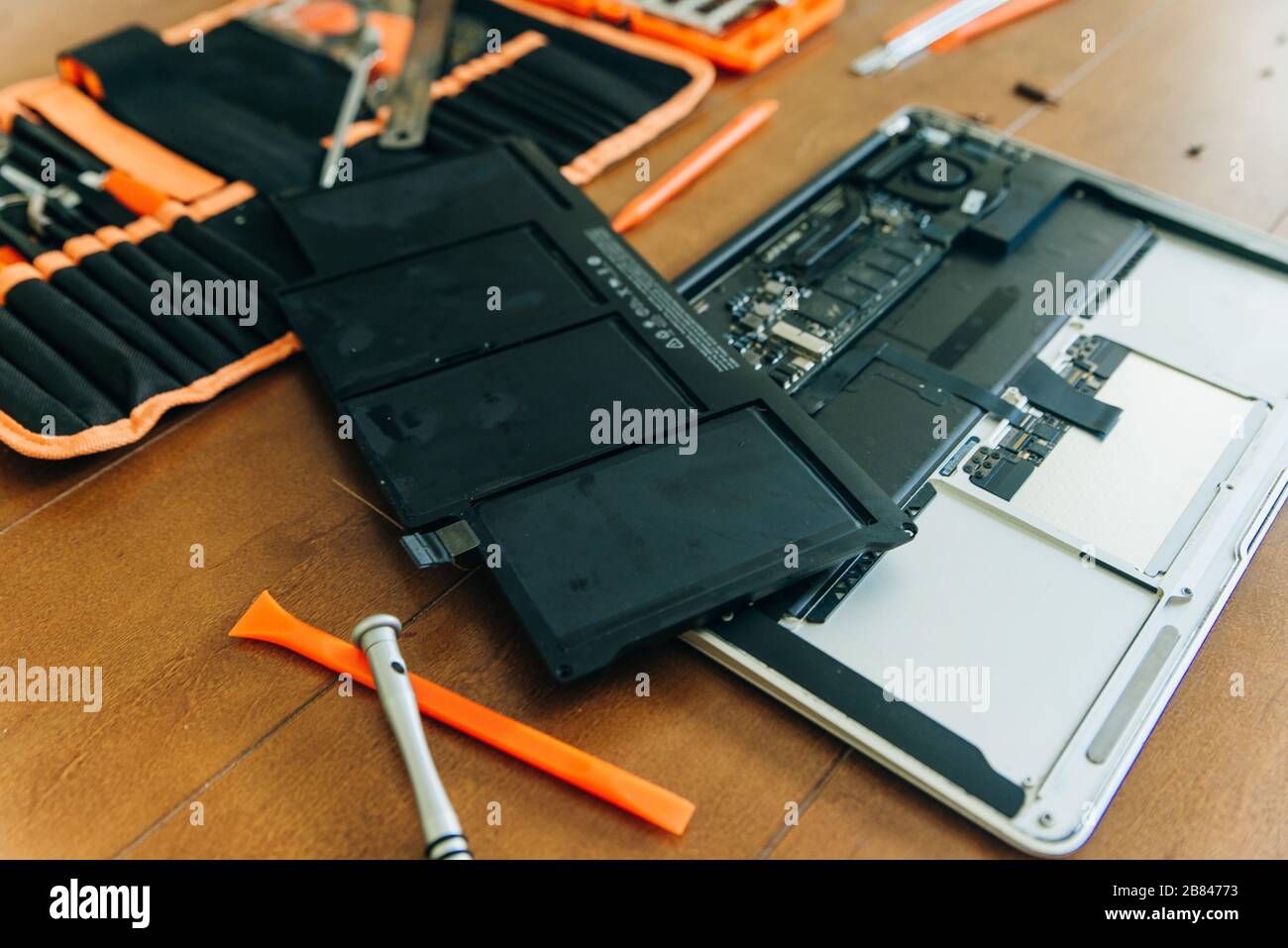 laptop motherboard. repairing broken laptop notebook computer ...