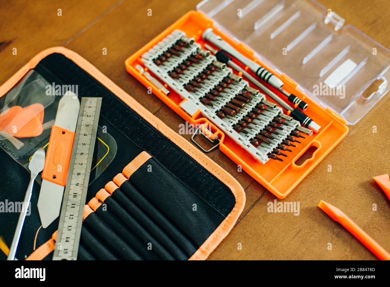laptop motherboard. repairing broken laptop notebook computer ...