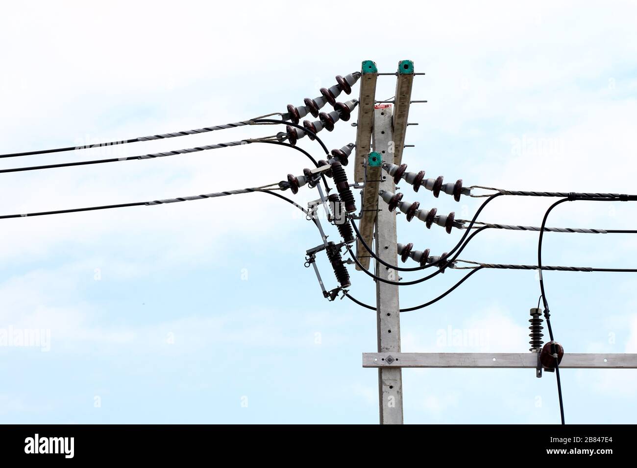 Electric pole power Tangle wire danger, wire electrical energy at ...