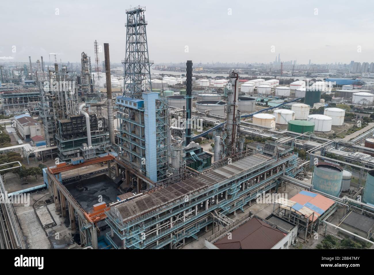 Factory buildings china hi-res stock photography and images - Alamy