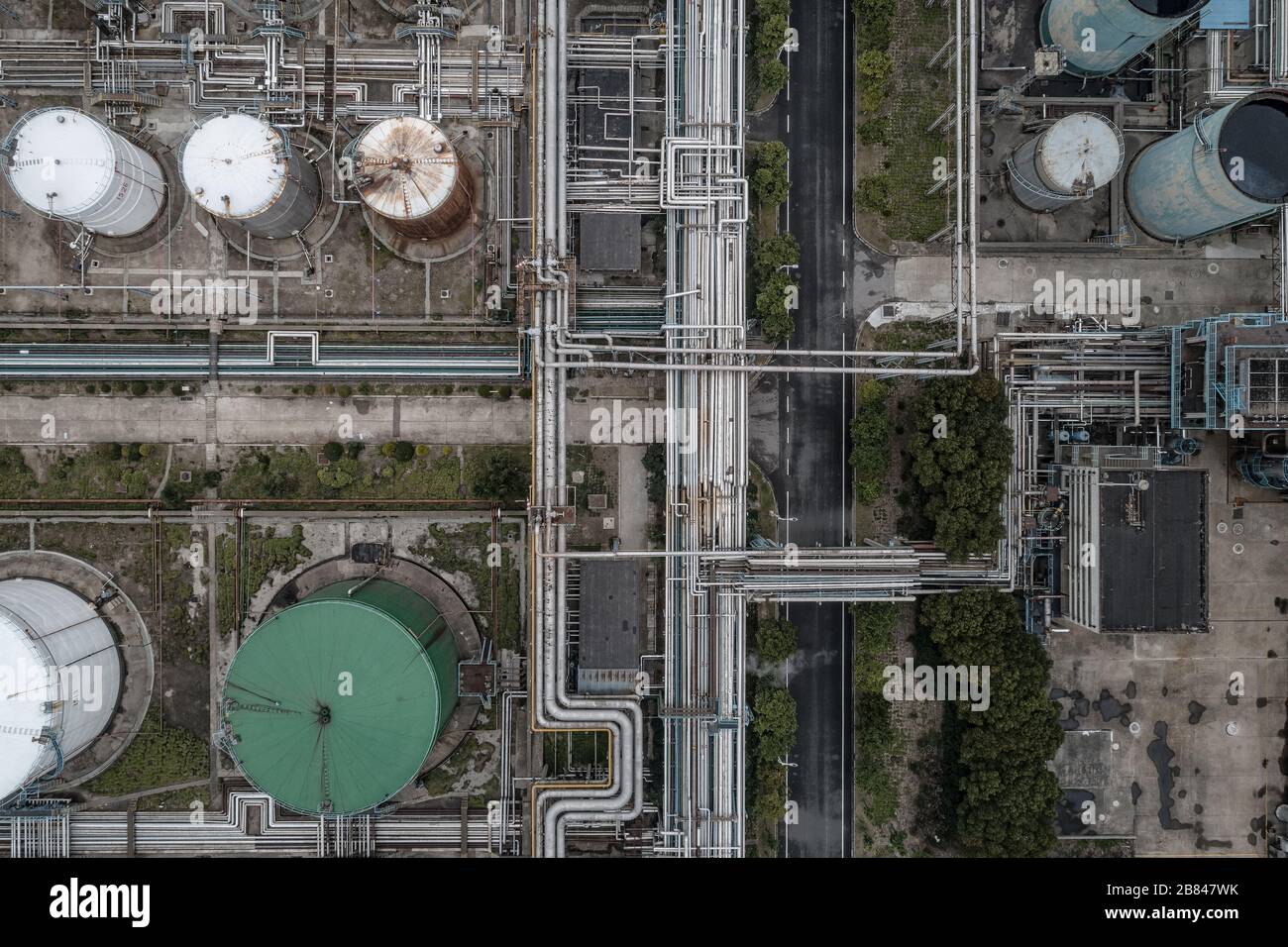 Aerial view of the pipelines and storage tanks Stock Photo - Alamy