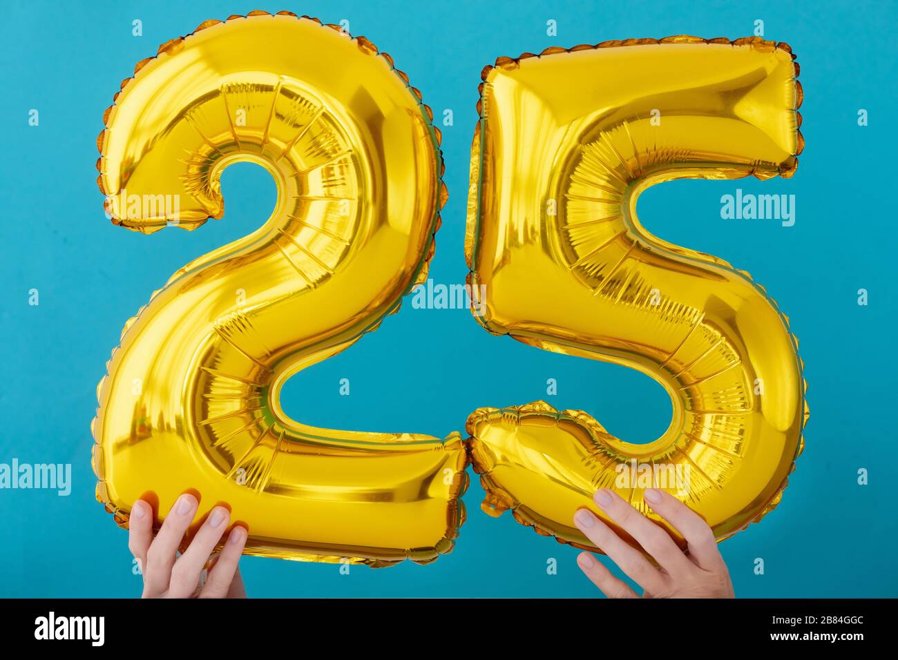 Number twenty five birthday hi-res stock photography and images - Alamy