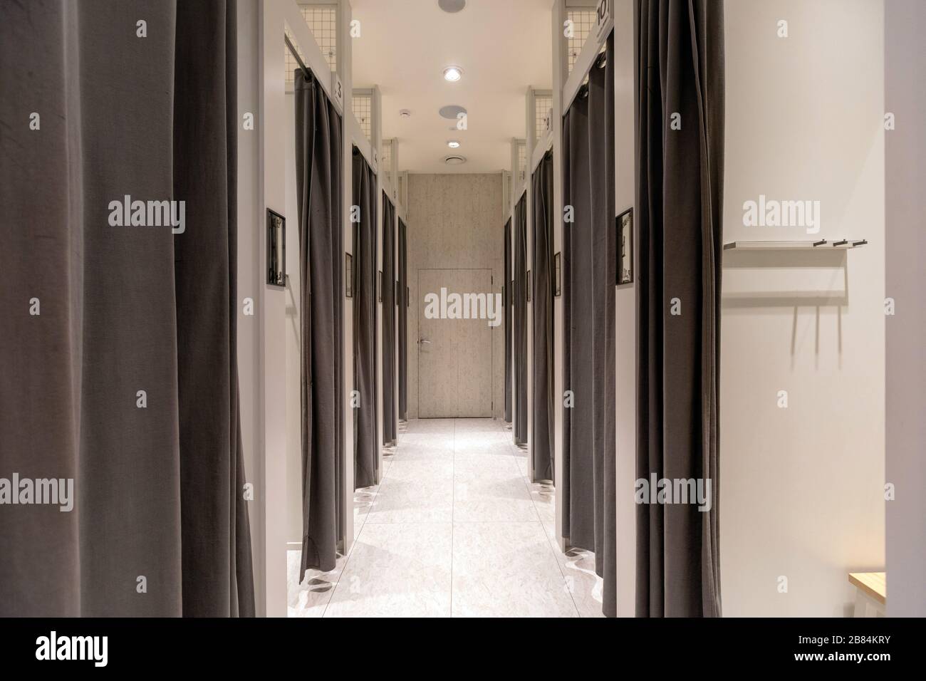 House hallway corridor doors hi-res stock photography and images - Alamy