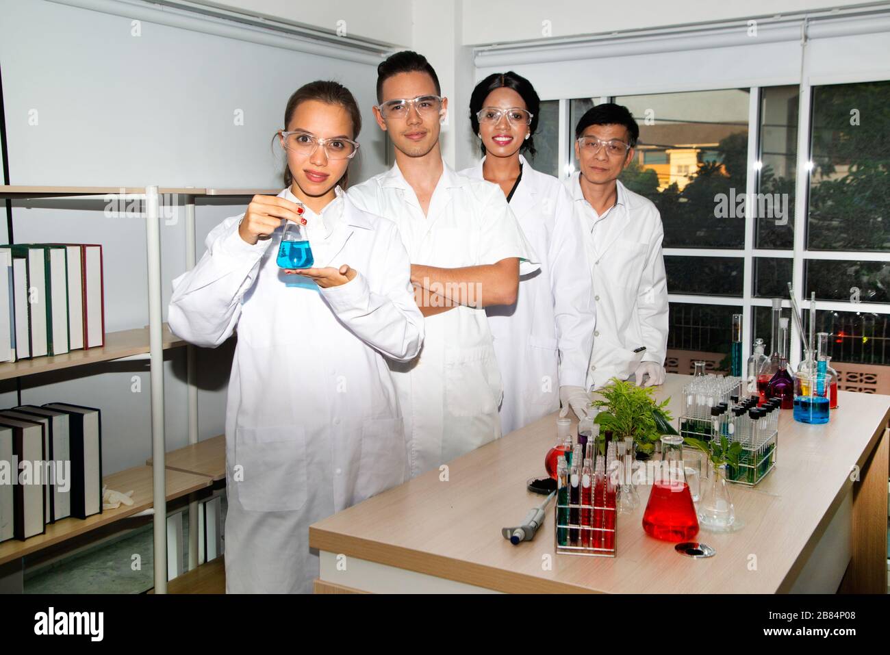 African american researchers hi-res stock photography and images - Alamy