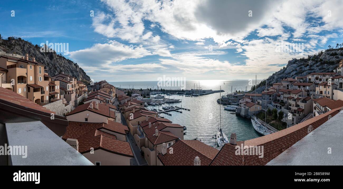 Winter sunset over the bay of Portopiccolo Sistiana. Duino. Italy Stock ...
