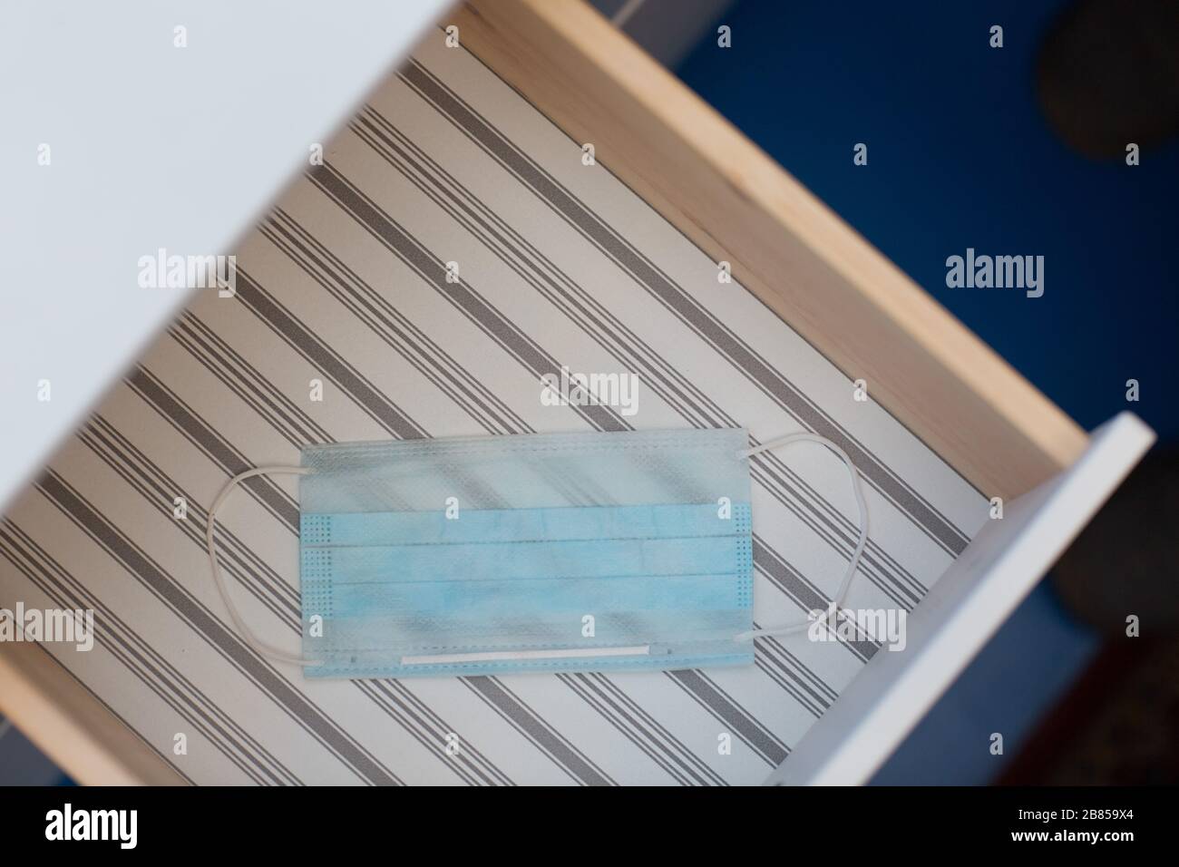 Medical face hi-res stock photography and images - Alamy
