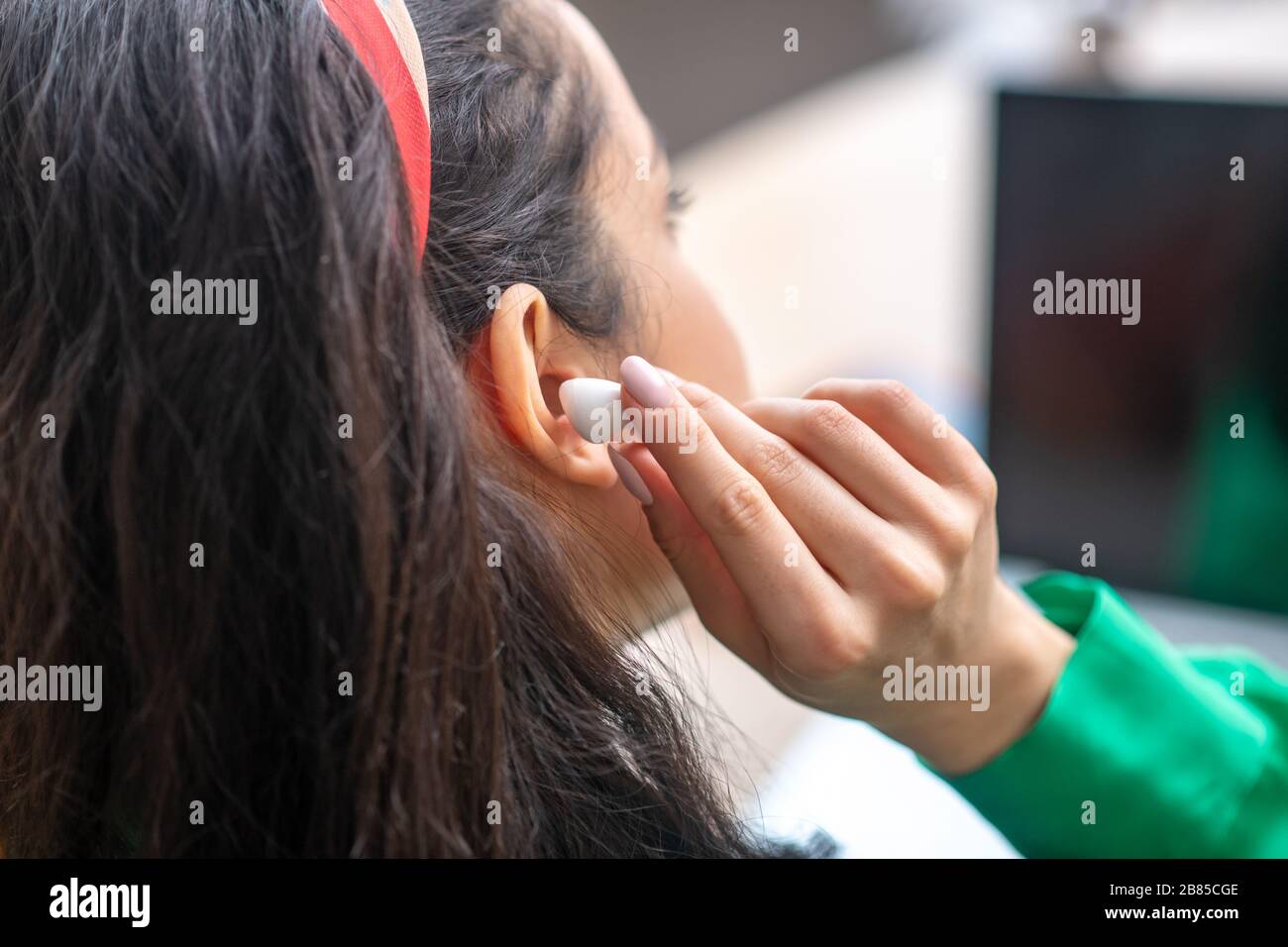 No face hair close up woman hi-res stock photography and images - Alamy