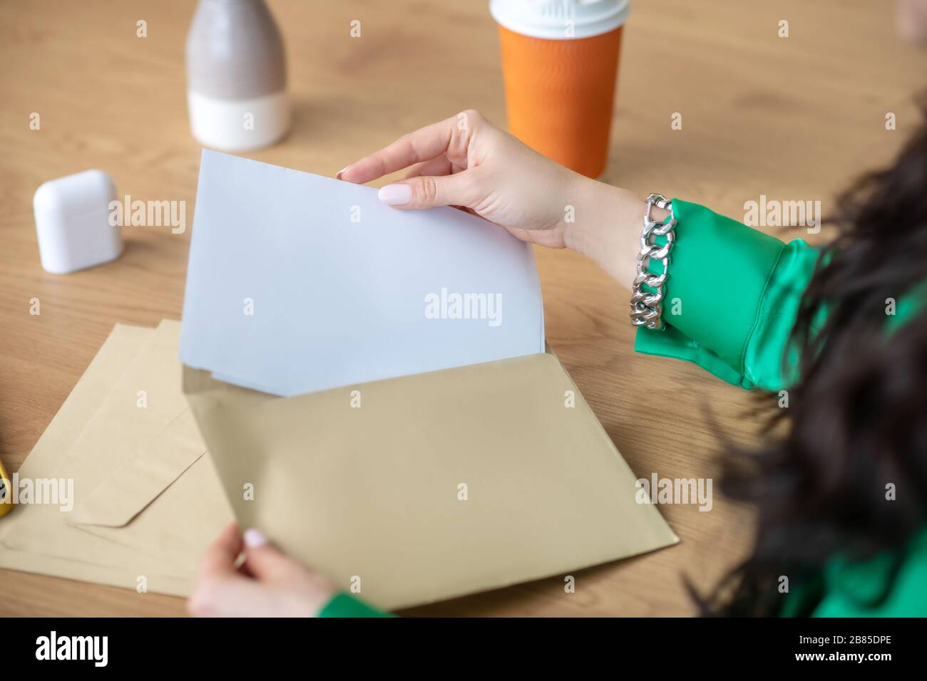 Female hands envelope on hi-res stock photography and images - Alamy