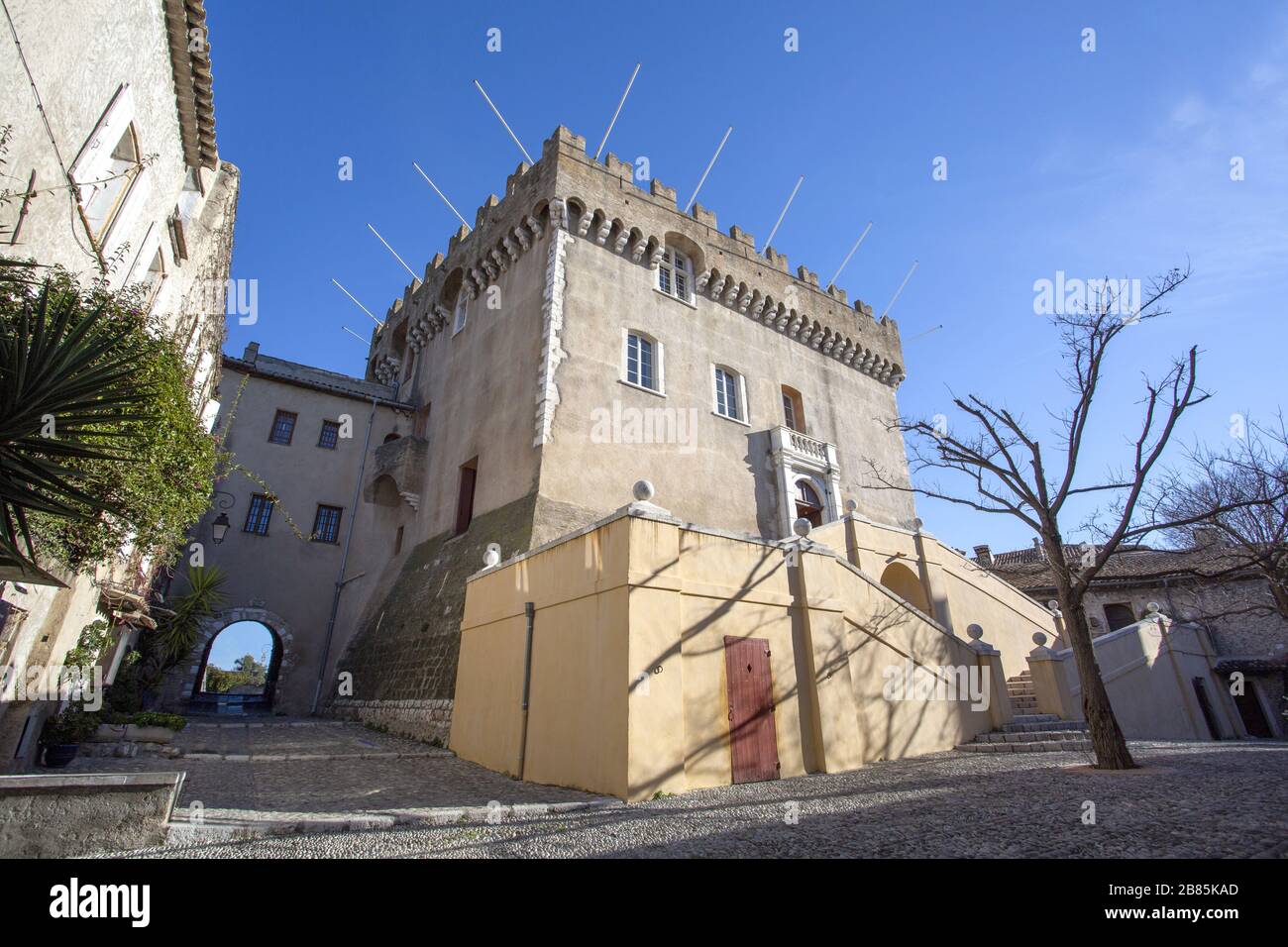 Grimaldi castle hi-res stock photography and images - Alamy