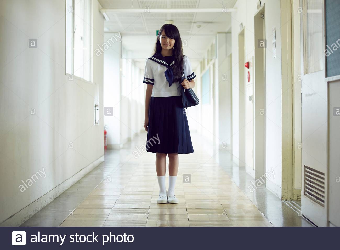 Junior High Girls High Resolution Stock Photography and Images - Alamy