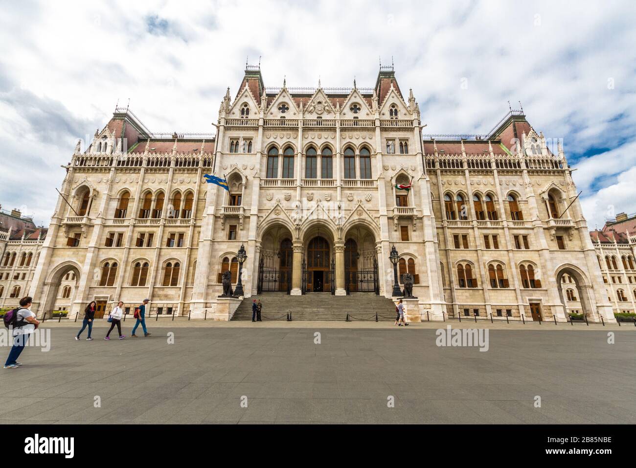 Budapest, Steps of the Hungarian Parliament Building with tourists ...